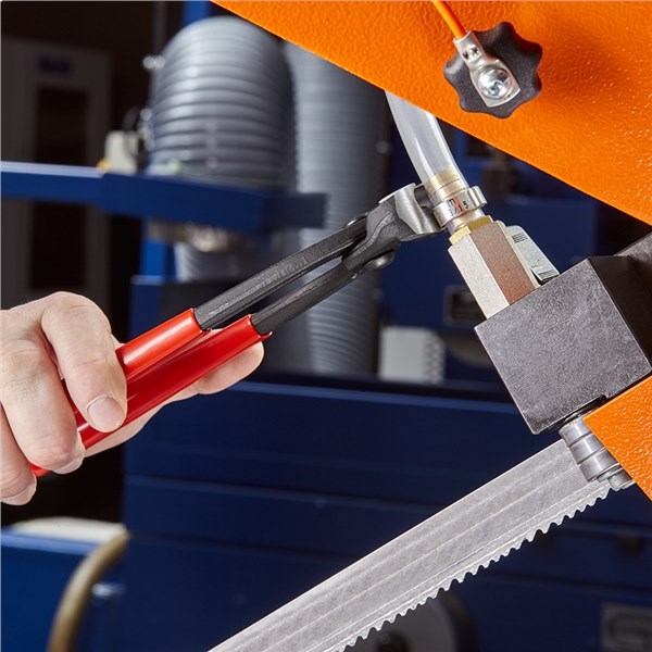 10 99 I220 - Ear Clamp Pincers | Knipex